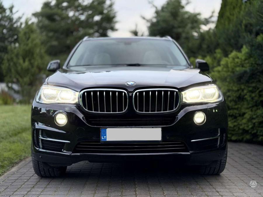 Brown BMW X5 2014 in Vilnius, with an engine capacity of 2.98 L and mileage of 252 thousand km for 14850 €, photo 3 on AUTOMOTO.COM.LV