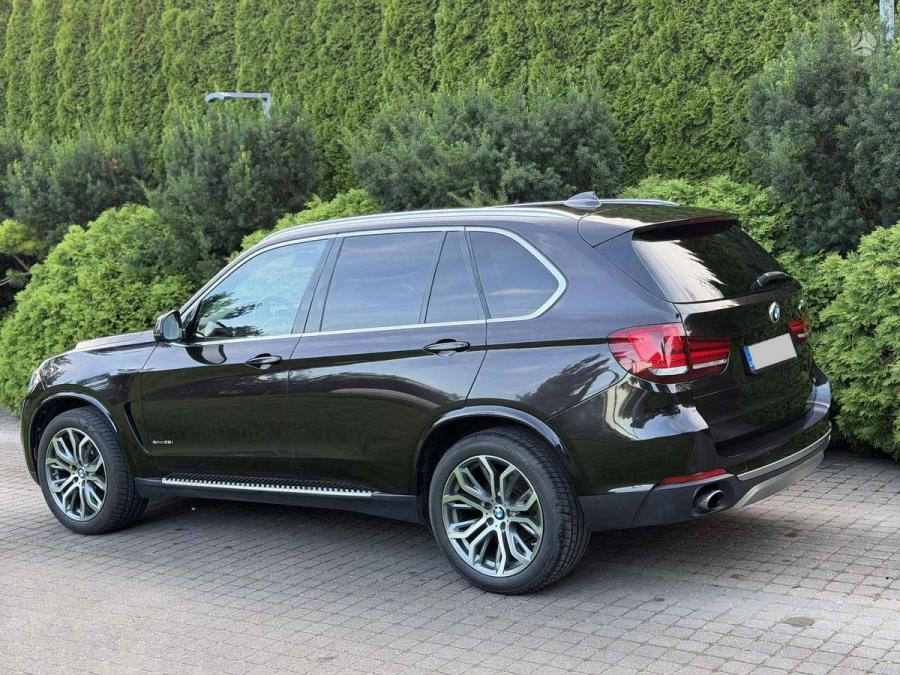 Brown BMW X5 2014 in Vilnius, with an engine capacity of 2.98 L and mileage of 252 thousand km for 14850 €, photo 8 on AUTOMOTO.COM.LV