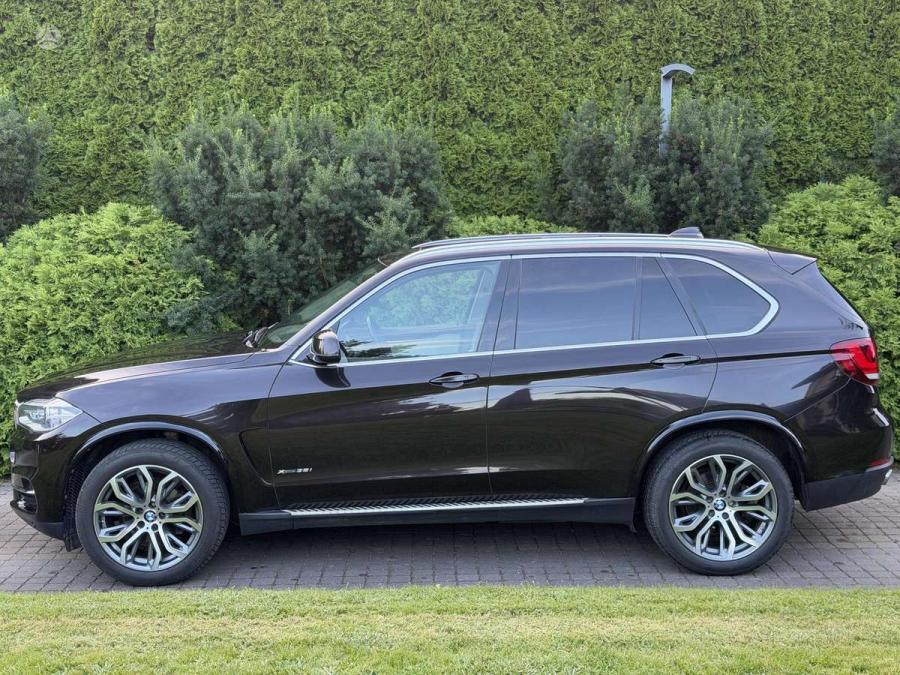Brown BMW X5 2014 in Vilnius, with an engine capacity of 2.98 L and mileage of 252 thousand km for 14850 €, photo 9 on AUTOMOTO.COM.LV
