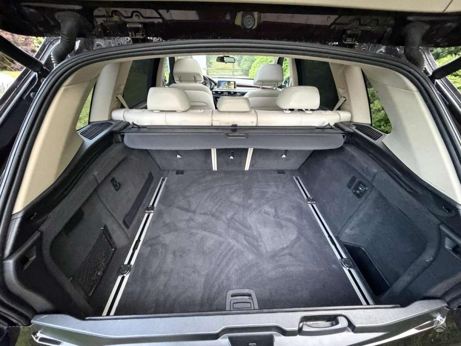 Brown BMW X5 2014 in Vilnius, with an engine capacity of 2.98 L and mileage of 252 thousand km for 14850 €, photo 23 on AUTOMOTO.COM.LV