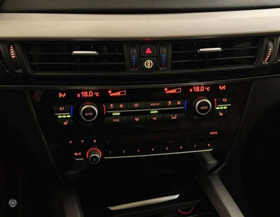 Brūns BMW X5 2014 Marijampole, ar dzinēja tilpumu 2.99 L un nobraukumu 221 tūkst. km par 16650 €, foto 9 vietnē AUTOMOTO.COM.LV