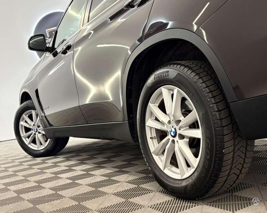 Brūns BMW X5 2014 Marijampole, ar dzinēja tilpumu 2.99 L un nobraukumu 221 tūkst. km par 16650 €, foto 22 vietnē AUTOMOTO.COM.LV