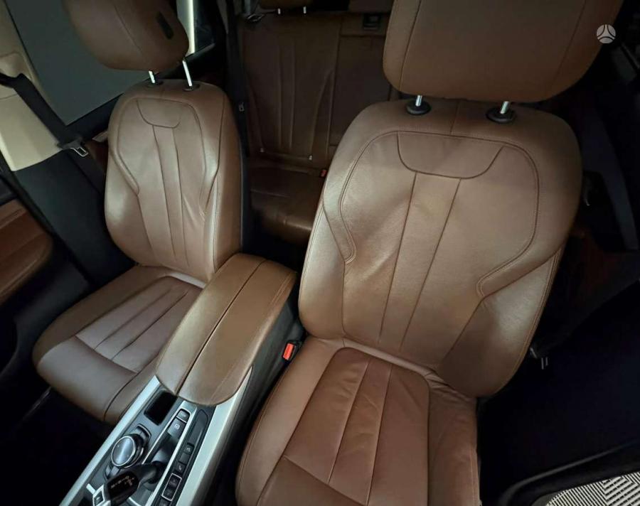 Brūns BMW X5 2014 Marijampole, ar dzinēja tilpumu 2.99 L un nobraukumu 221 tūkst. km par 16650 €, foto 25 vietnē AUTOMOTO.COM.LV