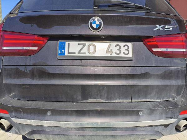 BMW X5 2014 in Kursenai on AUTOMOTO.COM.LV Brown BMW X5 2014 in Kursenai, with an engine capacity of 2.98 L and mileage of 195 thousand km for 11000 €, photo 8 on AUTOMOTO.COM.LV