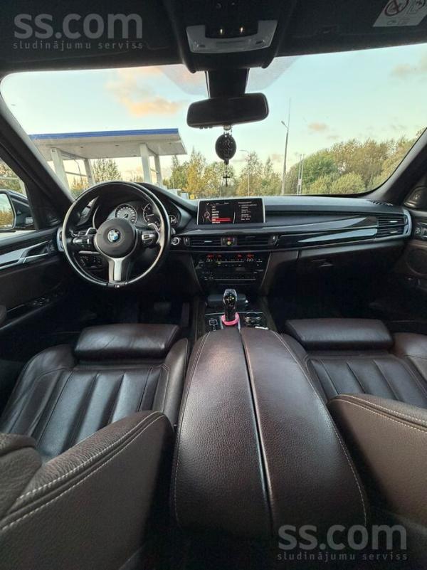 Brown BMW X5 2014 in Liepaja, with an engine capacity of 3.00 L and mileage of 245 thousand km for 17700 €, photo 3 on AUTOMOTO.COM.LV