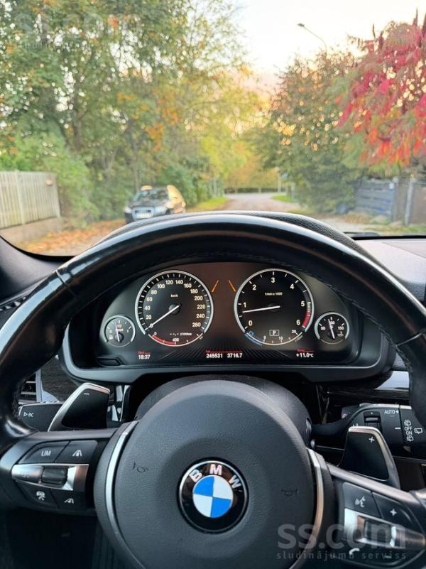 Brown BMW X5 2014 in Liepaja, with an engine capacity of 3.00 L and mileage of 245 thousand km for 17700 €, photo 4 on AUTOMOTO.COM.LV