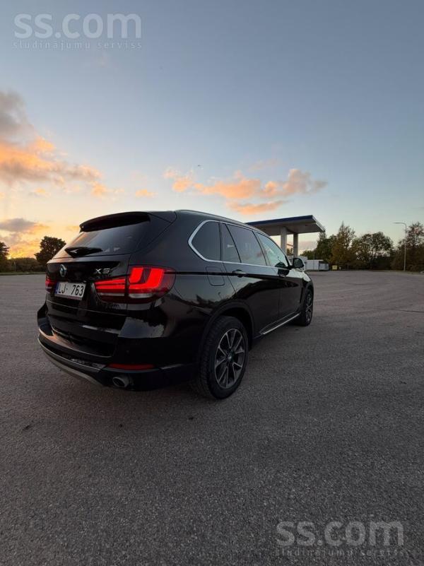 Brown BMW X5 2014 in Liepaja, with an engine capacity of 3.00 L and mileage of 245 thousand km for 17700 €, photo 7 on AUTOMOTO.COM.LV
