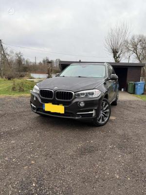 Brown BMW X5 2015 in Vilnius, with an engine capacity of 3.00 L and mileage of 313 thousand km for 13600 €, photo 2 on AUTOMOTO.COM.LV