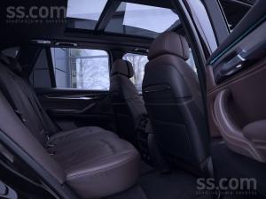 Brūns BMW X5 2015 Rīga, ar dzinēja tilpumu 3.00 L un nobraukumu 248 tūkst. km par 19850 €, foto 9 vietnē AUTOMOTO.COM.LV
