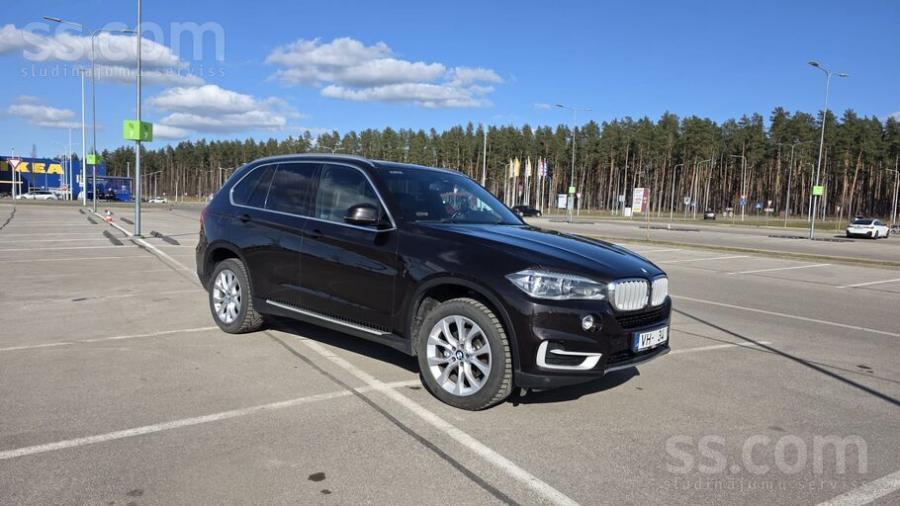 Brown BMW X5 2015 in Riga, with an engine capacity of 3.00 L and mileage of 250 thousand km for 21500 €, photo 5 on AUTOMOTO.COM.LV