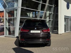 Brūns BMW X5 2015 Valmiera, ar dzinēja tilpumu 2.80 L un nobraukumu 281 tūkst. km par 18800 €, foto 6 vietnē AUTOMOTO.COM.LV