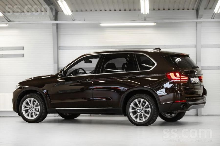 Brūns BMW X5 2015 Tukums, ar dzinēja tilpumu 3.00 L un nobraukumu 0 tūkst. km par 18777 €, foto 9 vietnē AUTOMOTO.COM.LV