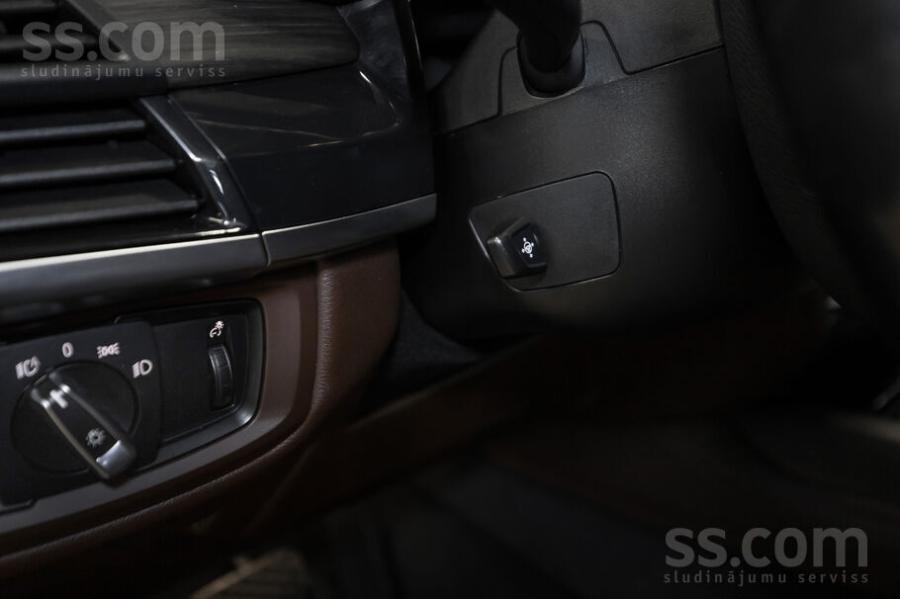 Brūns BMW X5 2015 Tukums, ar dzinēja tilpumu 3.00 L un nobraukumu 0 tūkst. km par 18777 €, foto 23 vietnē AUTOMOTO.COM.LV