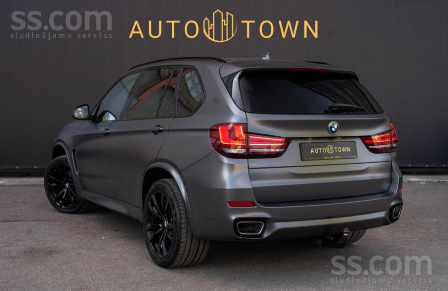 Brown BMW X5 2015 in Riga, with an engine capacity of 3.00 L and mileage of 237 thousand km for 21990 €, photo 11 on AUTOMOTO.COM.LV