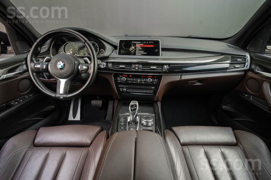 Brown BMW X5 2015 in Riga, with an engine capacity of 3.00 L and mileage of 237 thousand km for 21990 €, photo 16 on AUTOMOTO.COM.LV