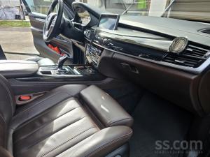 Brūns BMW X5 2015 Daugavpils, ar dzinēja tilpumu 3.00 L un nobraukumu 188 tūkst. km par 21500 €, foto 10 vietnē AUTOMOTO.COM.LV