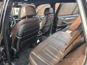 Brūns BMW X5 2015 Daugavpils, ar dzinēja tilpumu 3.00 L un nobraukumu 188 tūkst. km par 21500 €, foto 11 vietnē AUTOMOTO.COM.LV