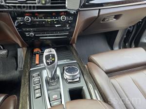 Brūns BMW X5 2015 Daugavpils, ar dzinēja tilpumu 3.00 L un nobraukumu 188 tūkst. km par 21500 €, foto 14 vietnē AUTOMOTO.COM.LV