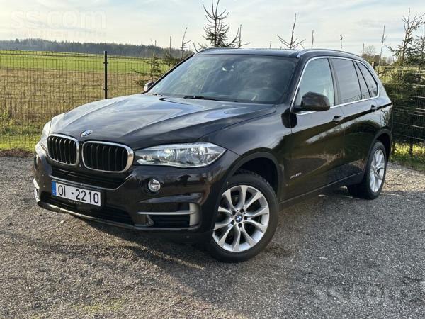 Brown BMW X5 2015 in Tukums, with an engine capacity of 3.00 L and mileage of 216 thousand km for 20990 €, photo 3 on AUTOMOTO.COM.LV