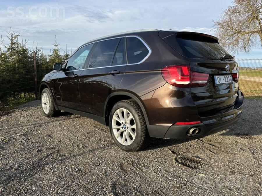 Brūns BMW X5 2015 Tukums, ar dzinēja tilpumu 3.00 L un nobraukumu 216 tūkst. km par 20990 €, foto 9 vietnē AUTOMOTO.COM.LV