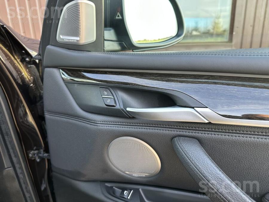Brūns BMW X5 2015 Tukums, ar dzinēja tilpumu 3.00 L un nobraukumu 216 tūkst. km par 20990 €, foto 16 vietnē AUTOMOTO.COM.LV