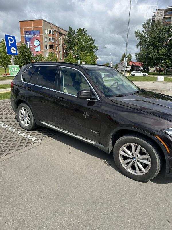Brūns BMW X5 2015 Mažeikiai, ar dzinēja tilpumu 3.00 L un nobraukumu 300 tūkst. km par 12500 €, foto 3 vietnē AUTOMOTO.COM.LV