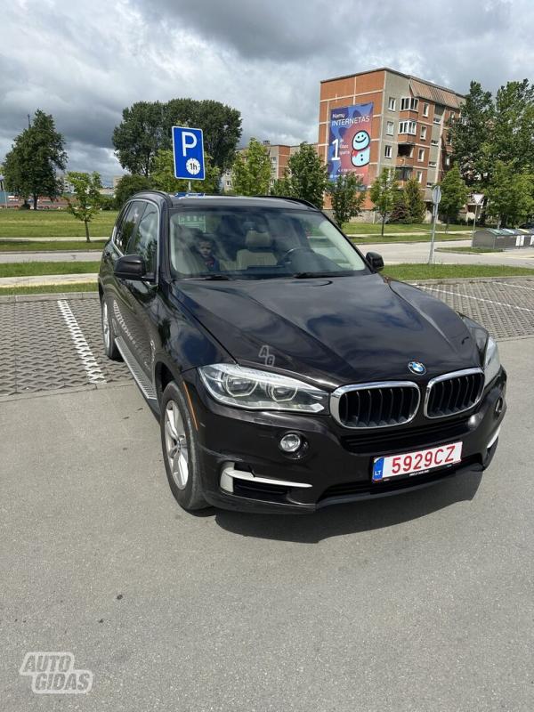 Brown BMW X5 2015 in Mazeikiai, with an engine capacity of 3.00 L and mileage of 300 thousand km for 12500 €, photo 5 on AUTOMOTO.COM.LV