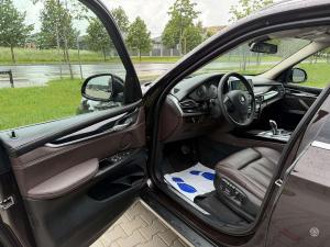 Brūns BMW X5 2015 Šauļi, ar dzinēja tilpumu 2.00 L un nobraukumu 231 tūkst. km par 15990 €, foto 11 vietnē AUTOMOTO.COM.LV