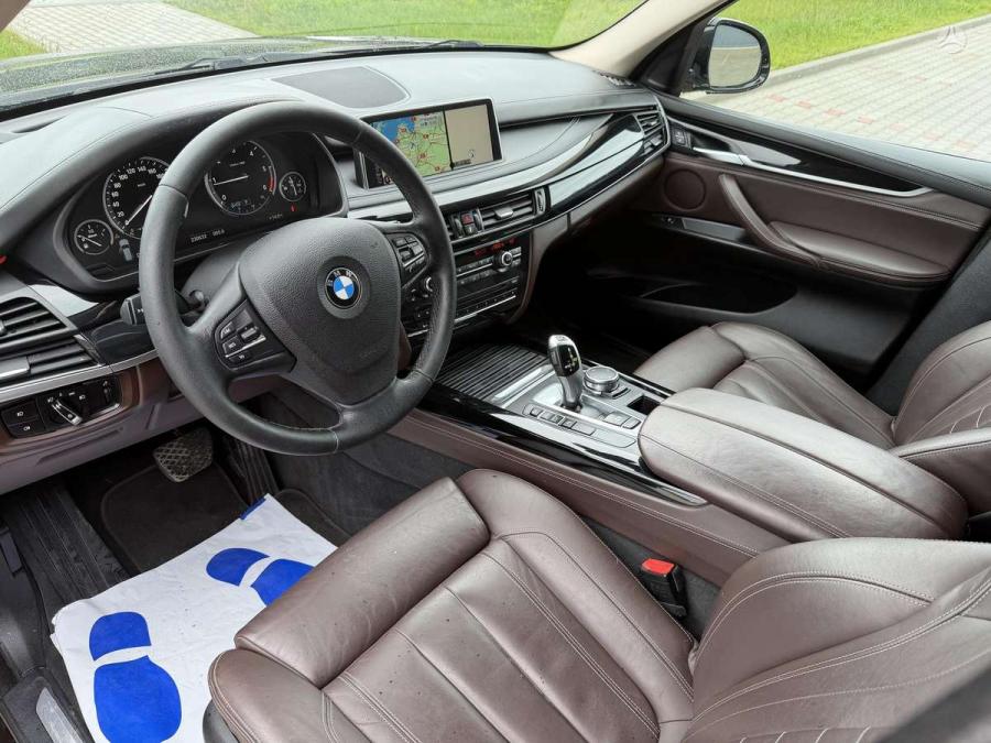 Brūns BMW X5 2015 Šauļi, ar dzinēja tilpumu 2.00 L un nobraukumu 231 tūkst. km par 15990 €, foto 13 vietnē AUTOMOTO.COM.LV
