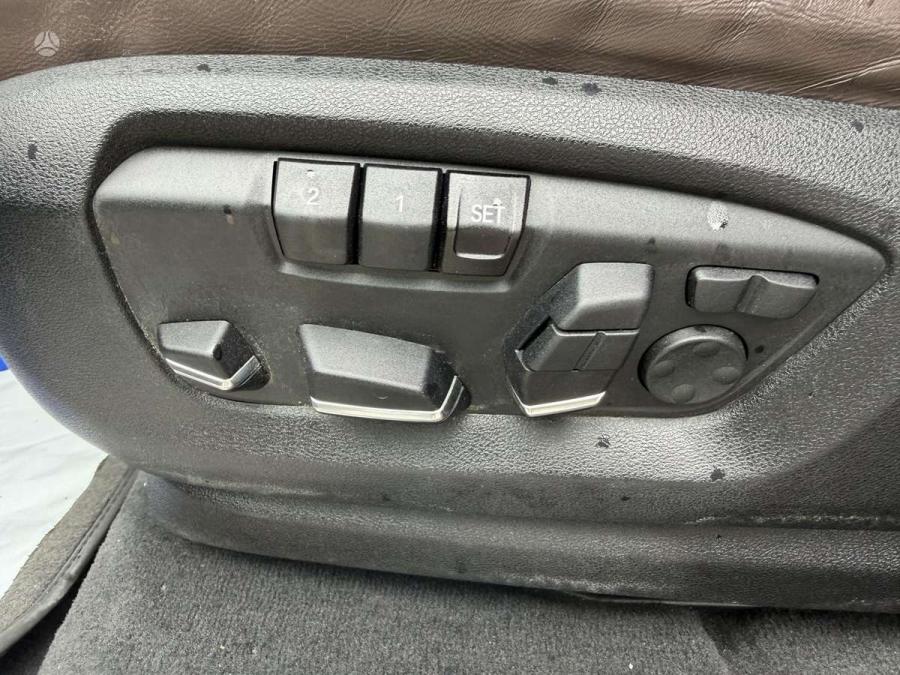 Brūns BMW X5 2015 Šauļi, ar dzinēja tilpumu 2.00 L un nobraukumu 231 tūkst. km par 15990 €, foto 16 vietnē AUTOMOTO.COM.LV