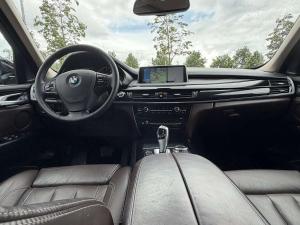 Brūns BMW X5 2015 Šauļi, ar dzinēja tilpumu 2.00 L un nobraukumu 231 tūkst. km par 15990 €, foto 22 vietnē AUTOMOTO.COM.LV