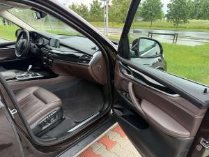 Brūns BMW X5 2015 Šauļi, ar dzinēja tilpumu 2.00 L un nobraukumu 231 tūkst. km par 15990 €, foto 23 vietnē AUTOMOTO.COM.LV