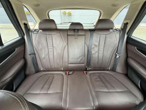 Brūns BMW X5 2015 Šauļi, ar dzinēja tilpumu 2.00 L un nobraukumu 231 tūkst. km par 15990 €, foto 28 vietnē AUTOMOTO.COM.LV