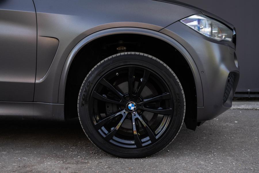 Brūns BMW X5 2015 Rīga, ar dzinēja tilpumu 3.00 L un nobraukumu 237 tūkst. km par 21990 €, foto 8 vietnē AUTOMOTO.COM.LV