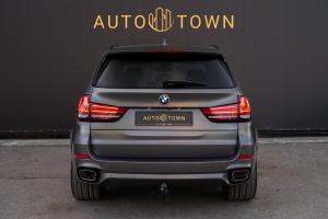 Brūns BMW X5 2015 Rīga, ar dzinēja tilpumu 3.00 L un nobraukumu 237 tūkst. km par 21990 €, foto 9 vietnē AUTOMOTO.COM.LV