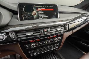 Brūns BMW X5 2015 Rīga, ar dzinēja tilpumu 3.00 L un nobraukumu 237 tūkst. km par 21990 €, foto 20 vietnē AUTOMOTO.COM.LV