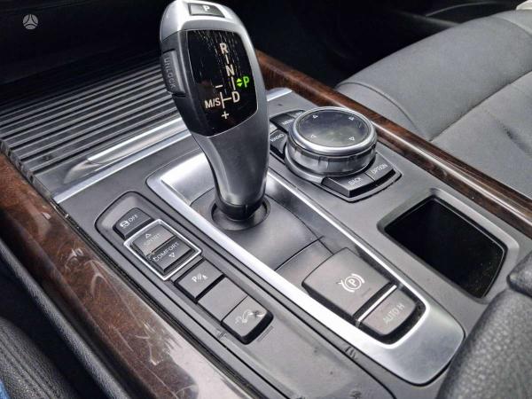 Brūns BMW X5 2015 Klaipėda, ar dzinēja tilpumu 2.98 L un nobraukumu 258 tūkst. km par 14500 €, foto 9 vietnē AUTOMOTO.COM.LV
