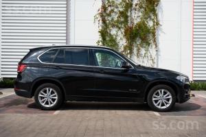 Brown BMW X5 2015 in Riga, with an engine capacity of 3.00 L and mileage of 327 thousand km for 15500 €, photo 9 on AUTOMOTO.COM.LV
