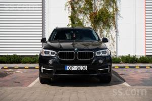 Brown BMW X5 2015 in Riga, with an engine capacity of 3.00 L and mileage of 327 thousand km for 15500 €, photo 11 on AUTOMOTO.COM.LV