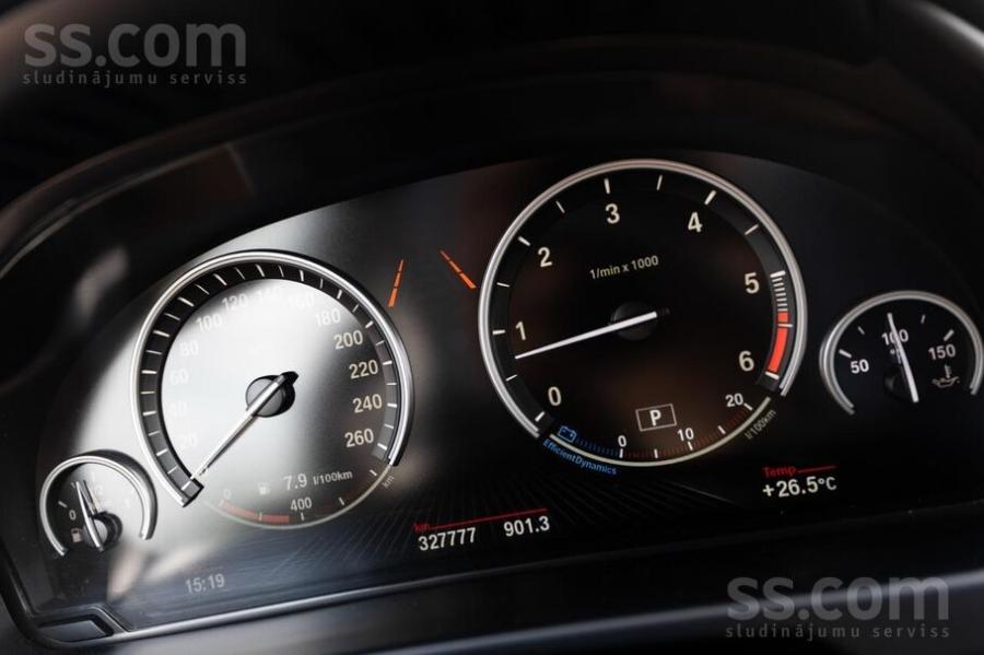 Brown BMW X5 2015 in Riga, with an engine capacity of 3.00 L and mileage of 327 thousand km for 15500 €, photo 14 on AUTOMOTO.COM.LV