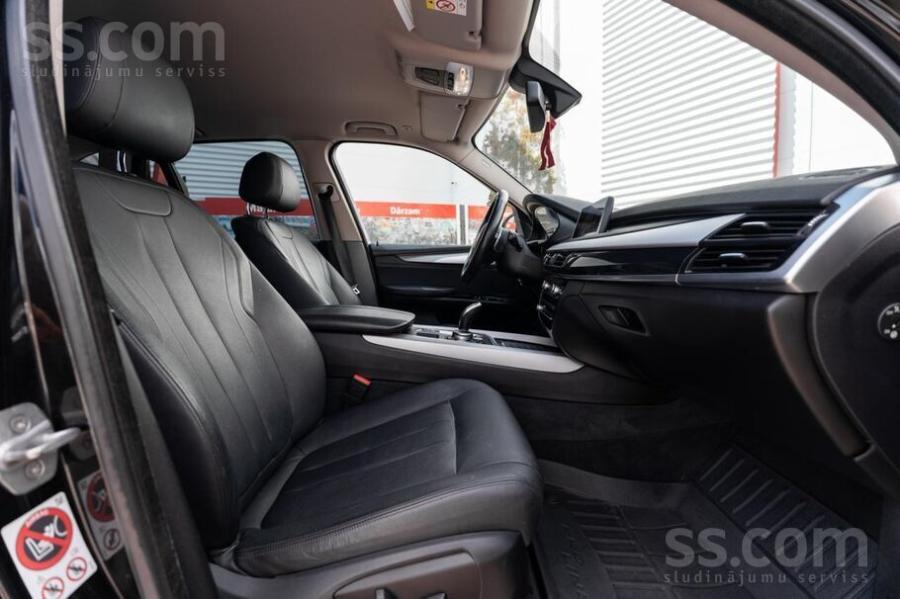 Brown BMW X5 2015 in Riga, with an engine capacity of 3.00 L and mileage of 327 thousand km for 15500 €, photo 21 on AUTOMOTO.COM.LV