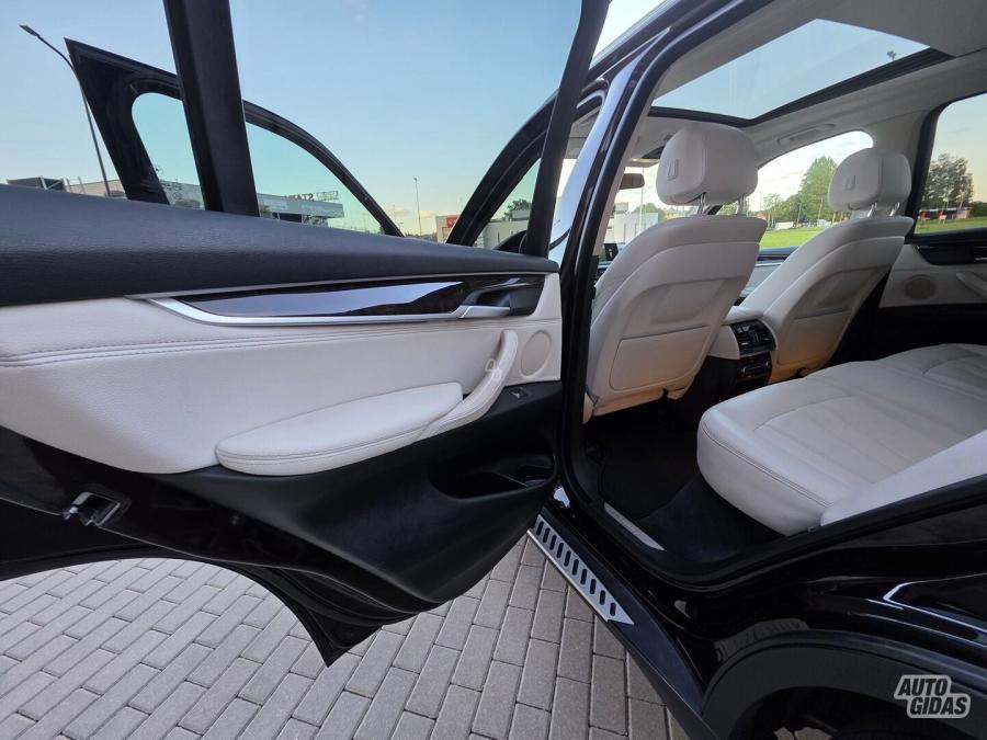 Brūns BMW X5 2015 Kauņa, ar dzinēja tilpumu 3.00 L un nobraukumu 210 tūkst. km par 17800 €, foto 33 vietnē AUTOMOTO.COM.LV