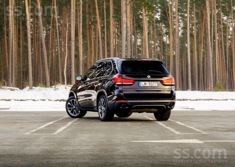 Brūns BMW X5 2015 Rīga, ar dzinēja tilpumu 3.00 L un nobraukumu 259 tūkst. km par 17490 €, foto 8 vietnē AUTOMOTO.COM.LV