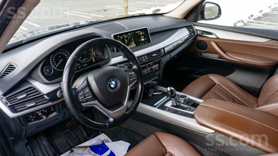 Brūns BMW X5 2015 Rīga, ar dzinēja tilpumu 3.00 L un nobraukumu 259 tūkst. km par 17490 €, foto 10 vietnē AUTOMOTO.COM.LV