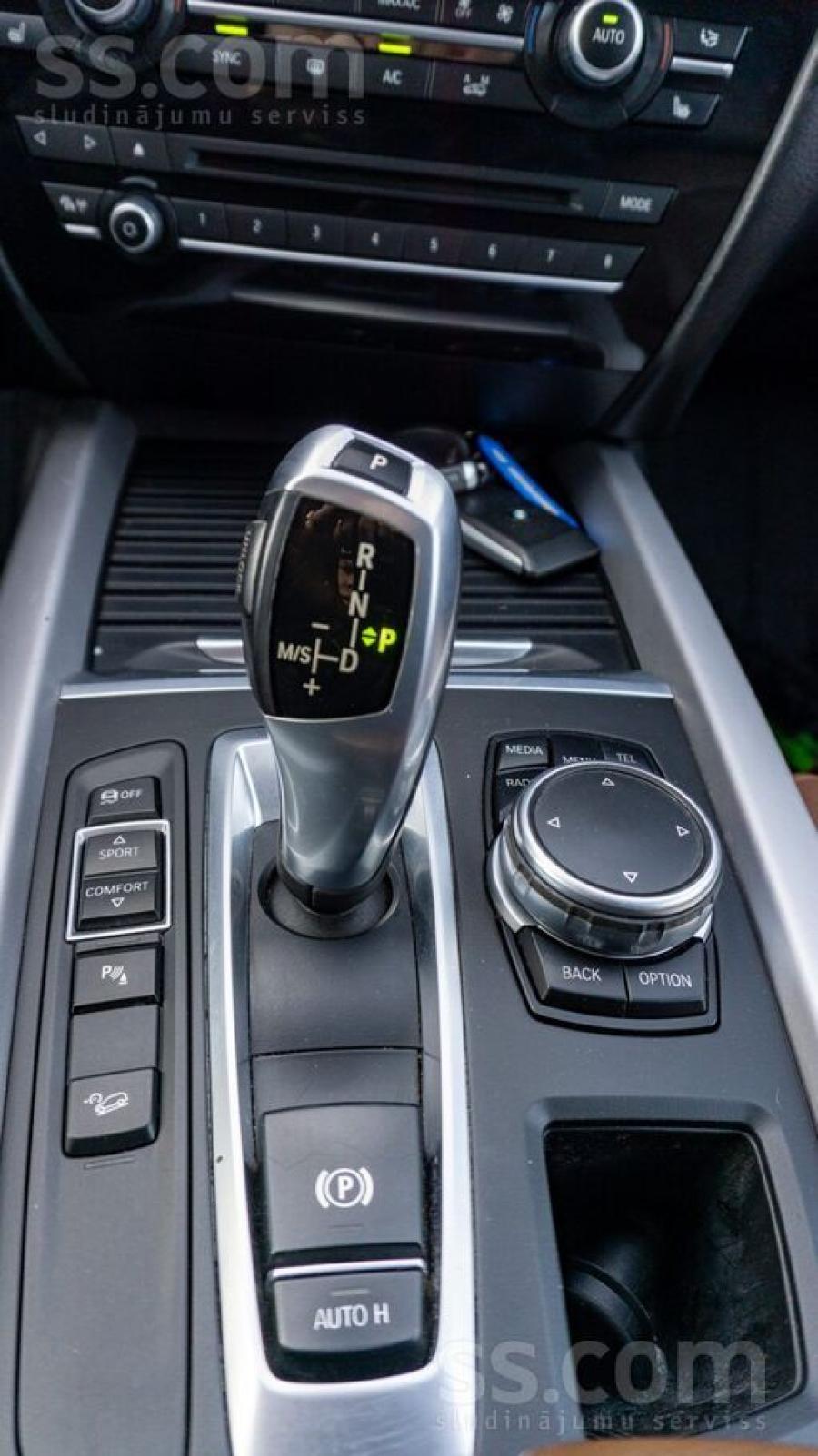 Brūns BMW X5 2015 Rīga, ar dzinēja tilpumu 3.00 L un nobraukumu 259 tūkst. km par 17490 €, foto 16 vietnē AUTOMOTO.COM.LV