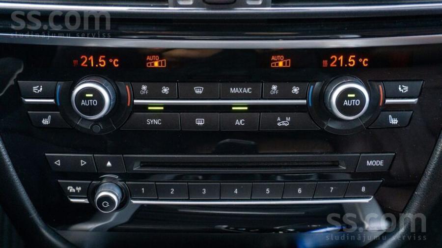 Brūns BMW X5 2015 Rīga, ar dzinēja tilpumu 3.00 L un nobraukumu 259 tūkst. km par 17490 €, foto 17 vietnē AUTOMOTO.COM.LV