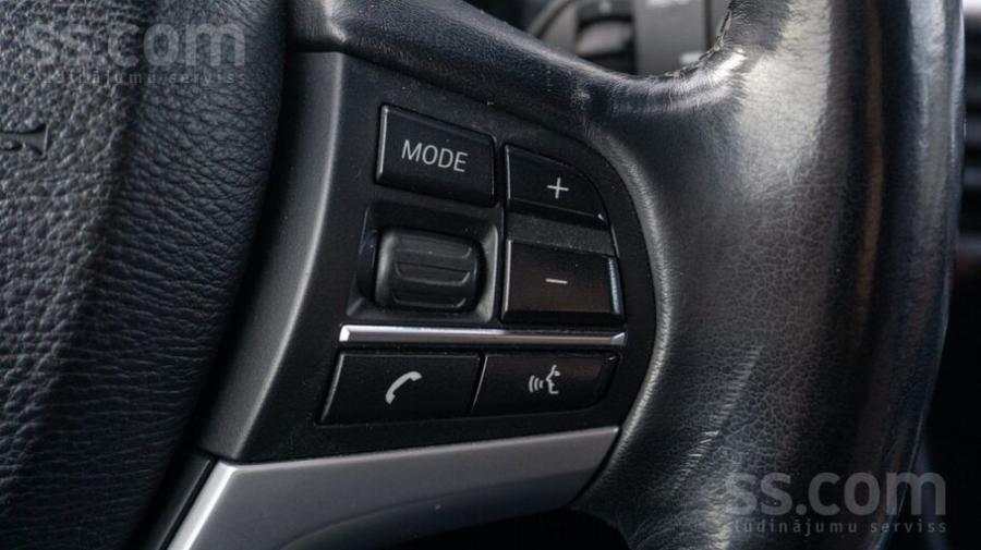 Brūns BMW X5 2015 Rīga, ar dzinēja tilpumu 3.00 L un nobraukumu 259 tūkst. km par 17490 €, foto 20 vietnē AUTOMOTO.COM.LV