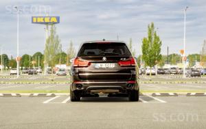 Brown BMW X5 2015 in Riga, with an engine capacity of 3.00 L and mileage of 259 thousand km for 15490 €, photo 8 on AUTOMOTO.COM.LV