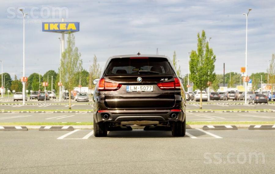 Brown BMW X5 2015 in Riga, with an engine capacity of 3.00 L and mileage of 259 thousand km for 15490 €, photo 8 on AUTOMOTO.COM.LV