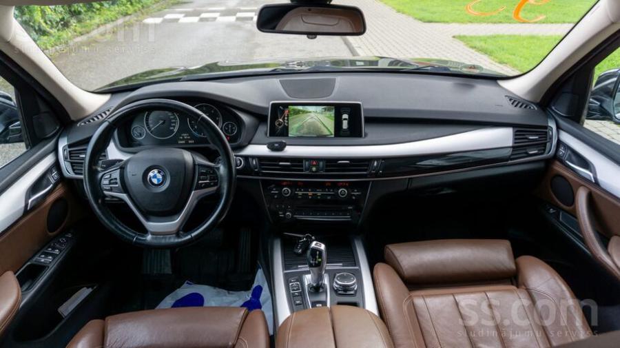 Brown BMW X5 2015 in Riga, with an engine capacity of 3.00 L and mileage of 259 thousand km for 15490 €, photo 13 on AUTOMOTO.COM.LV